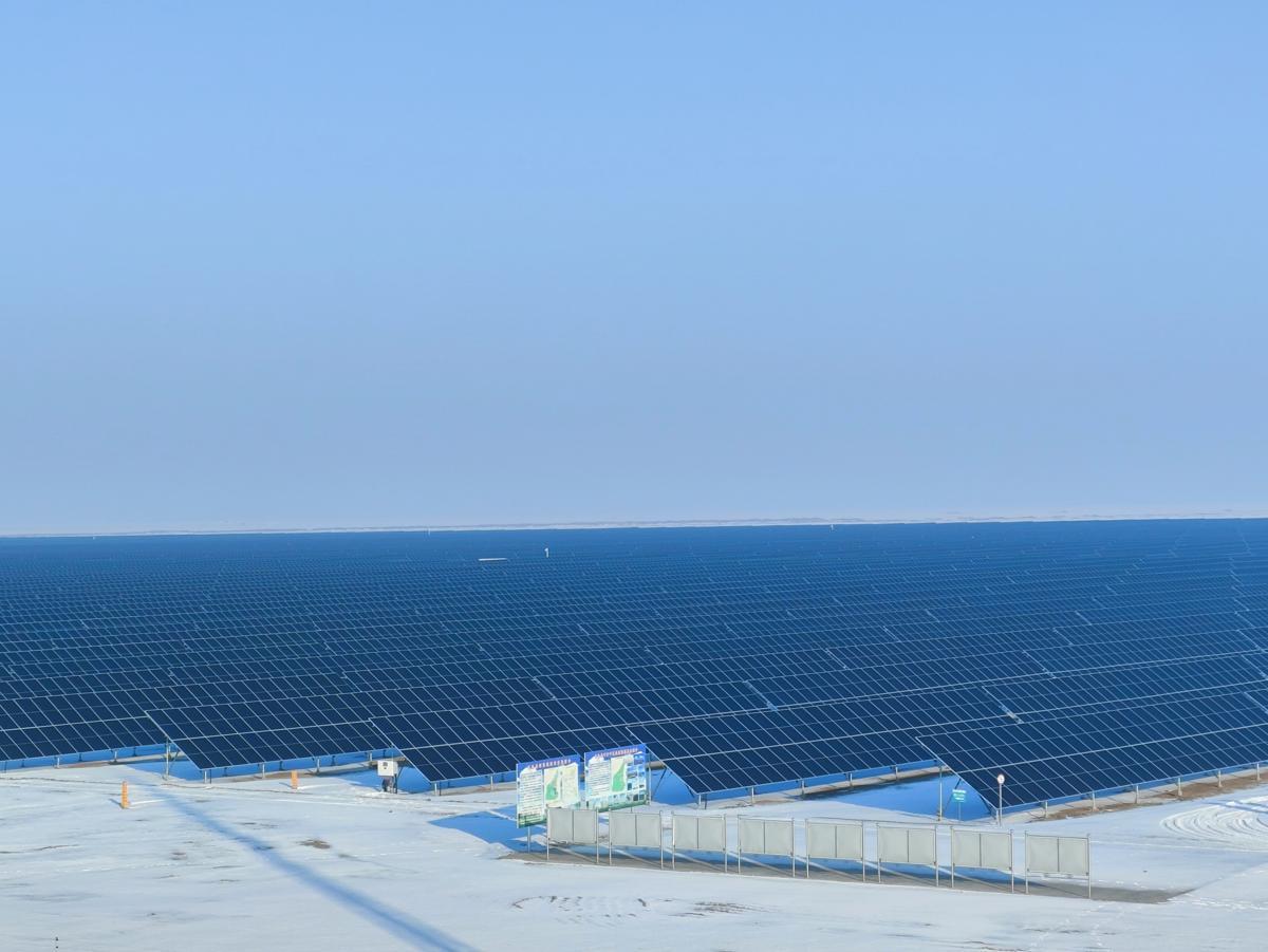 Large green energy project rising in Xinjiang-荆楚网-湖北日报网